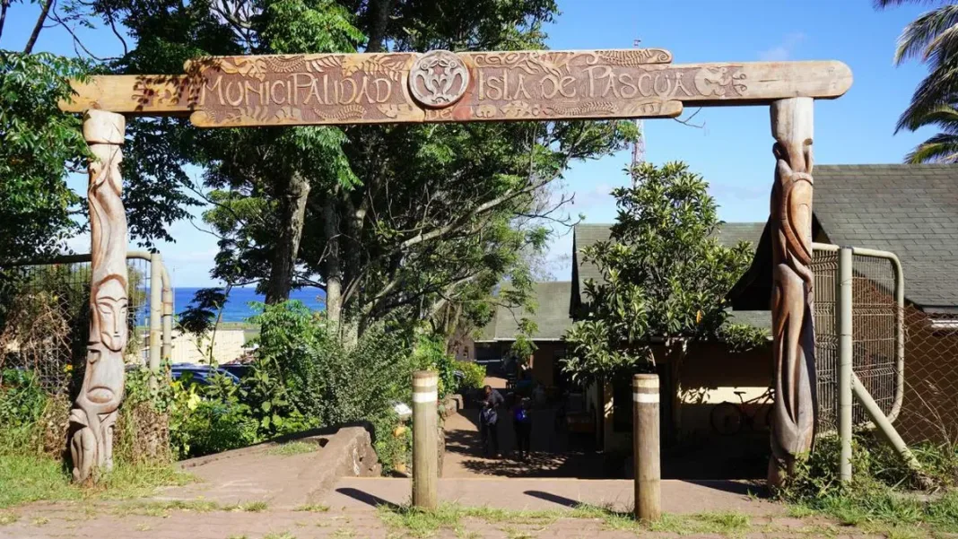 Director jurídico de Isla de Pascua formalizado por apropiación ...